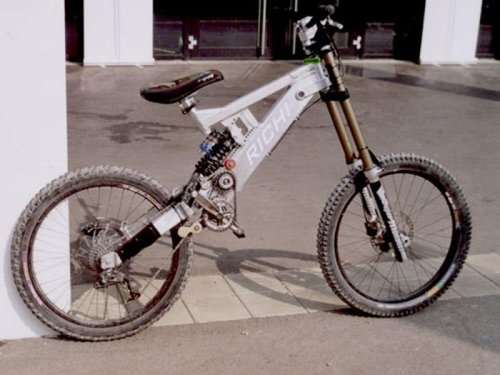 check out this monster bike - Pinkbike Forum