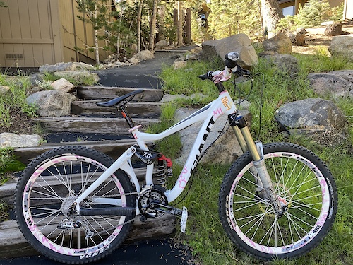 Results for "pink handlebar" - Page 2 - Pinkbike BuySell Search