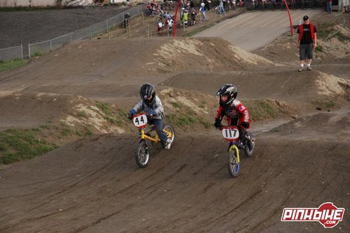 Calgary 4x Racing @ the Calgary BMX Race Track!!! - Pinkbike