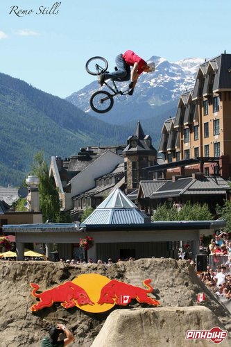 Steve Romaniuk aka Romo Stills - Pinkbike