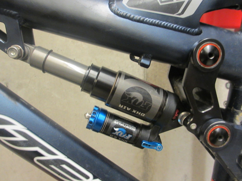 2009 Intense uzzi VPX MEDIUM - NOW WITH DHX AIR 5.0 For Sale