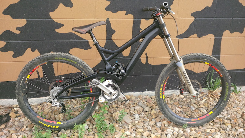 2010 Black Evil Revolt Meduim *new price! For Sale