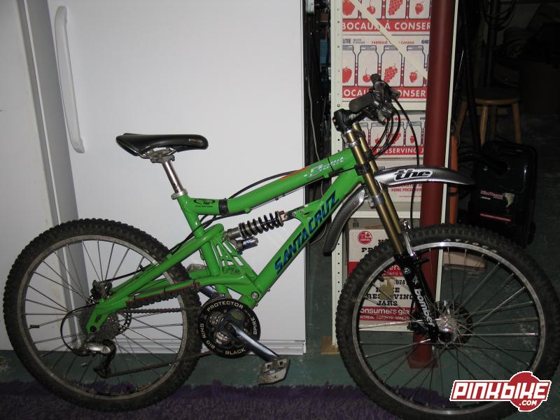 Santa Cruz Bullit, Med, Lime green For Sale