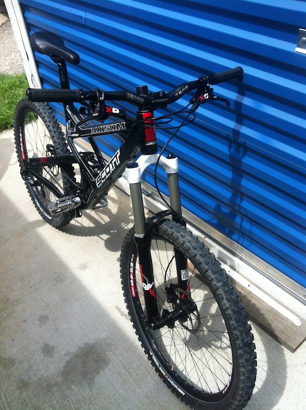 Scott Ransom 10 Carbon Medium Price Reduced For Sale