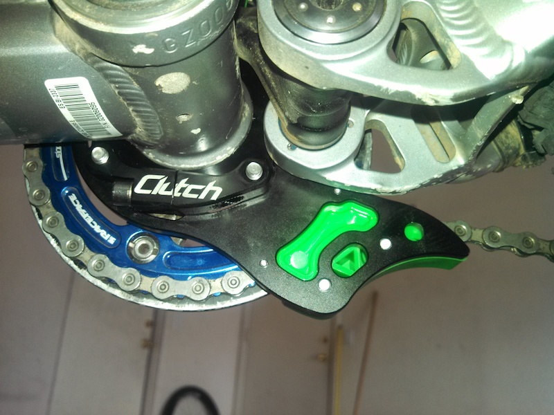 2011 Giant Reign Chain Guide install by nraaz - Pinkbike