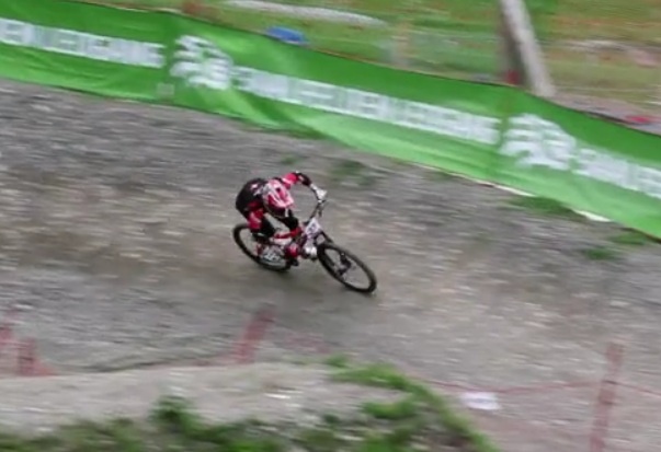 Video: Specialized Racing - 4X World Championships - Pinkbike