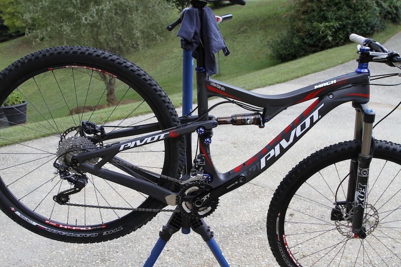 PIVOT 429 Carbon. Medium, Lower Price For Sale