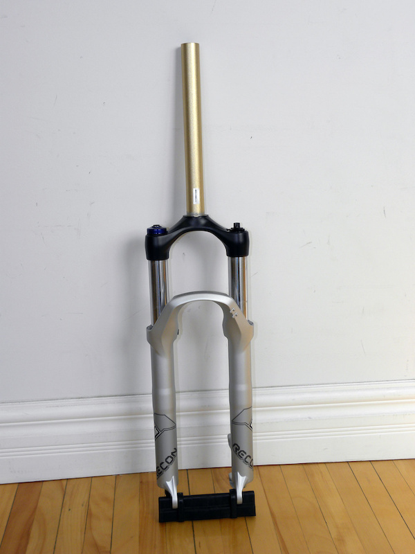 NEW - RockShox Recon Silver 26" For Sale