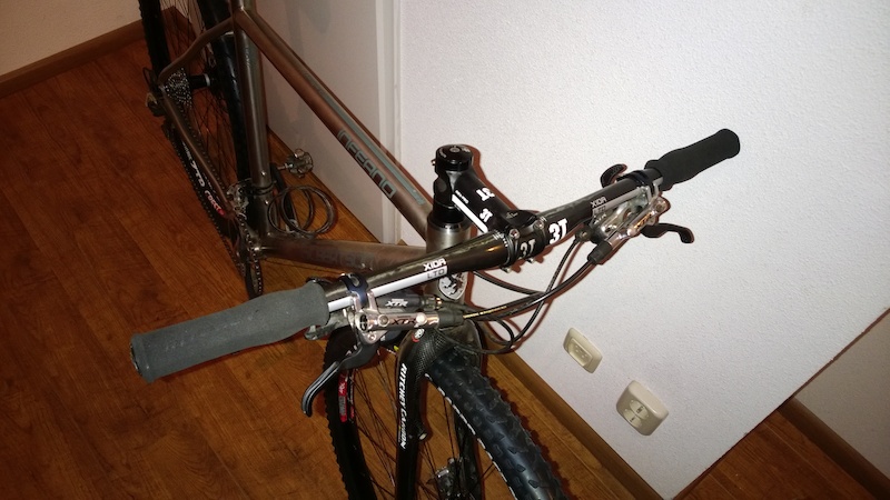 Één titanium 29er - Mountainbike.nl