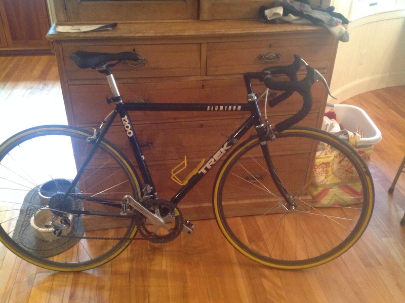 Trek Aluminum 1200 Road Bike For Sale