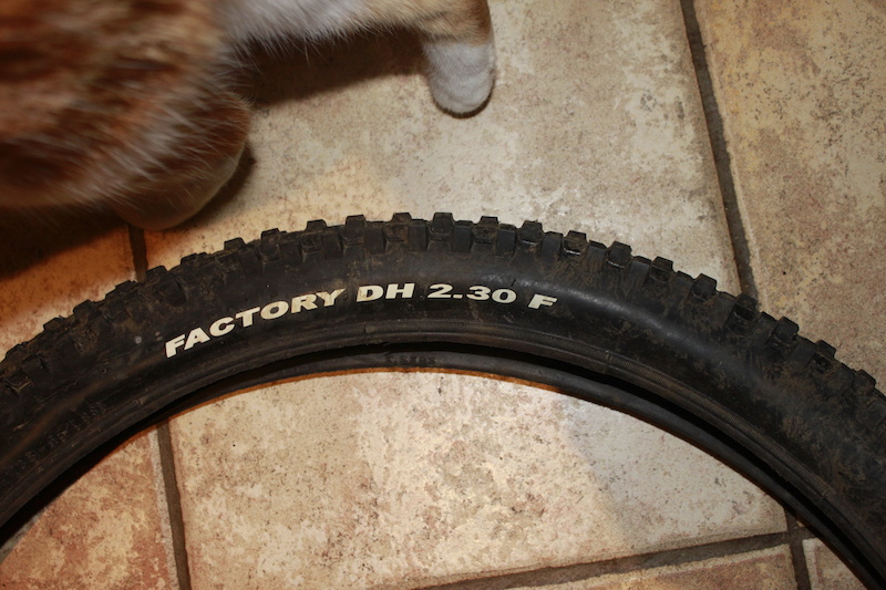 Tioga Factory DH 2.35 F Tyre For Sale