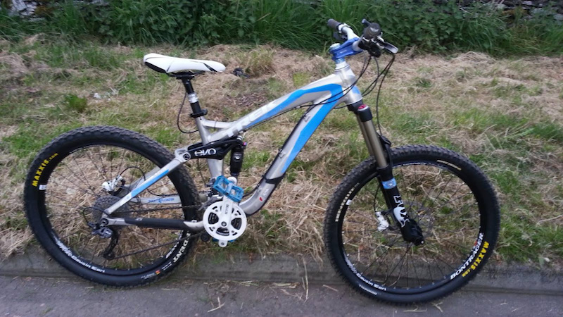 2011 Trek Scratch Air 8 - 17.5" (Virtual Medium) For Sale