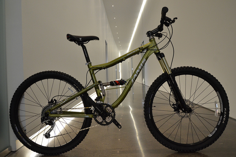 2010 New Jamis Dakar Sixfifty B1 17" 650 Cross Country For Sale