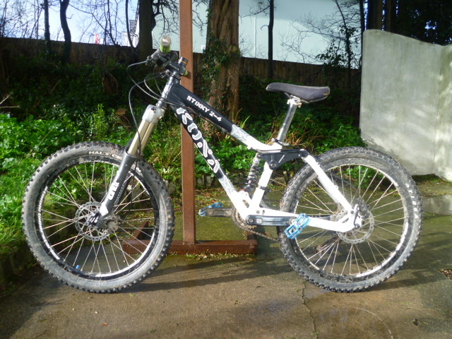 Kona Stinky 2-4 For Sale