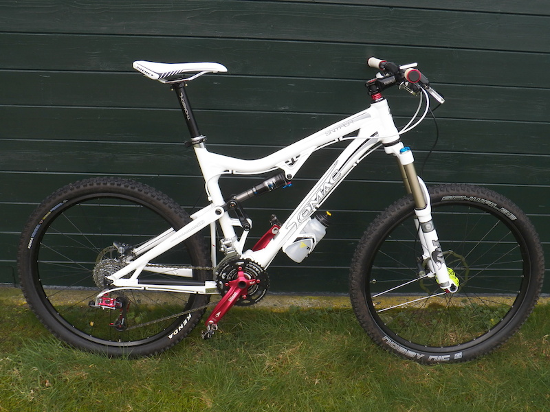 Tomac Snyper 140 - Mountainbike.nl