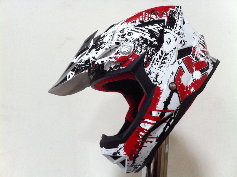 Nikko helmets Downhill |N42| at Nikko helmets Downhill |N42| in Vendas ...