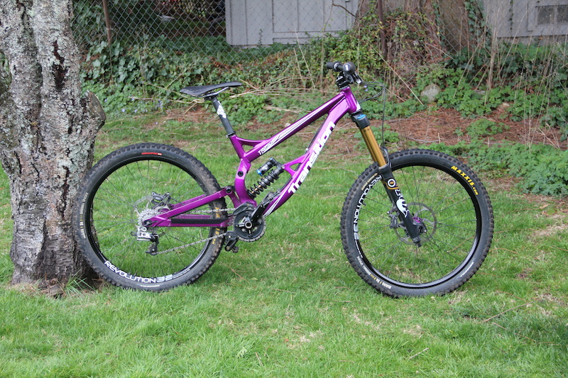 Transition TR250 Large Purple in near perfect condition For Sale