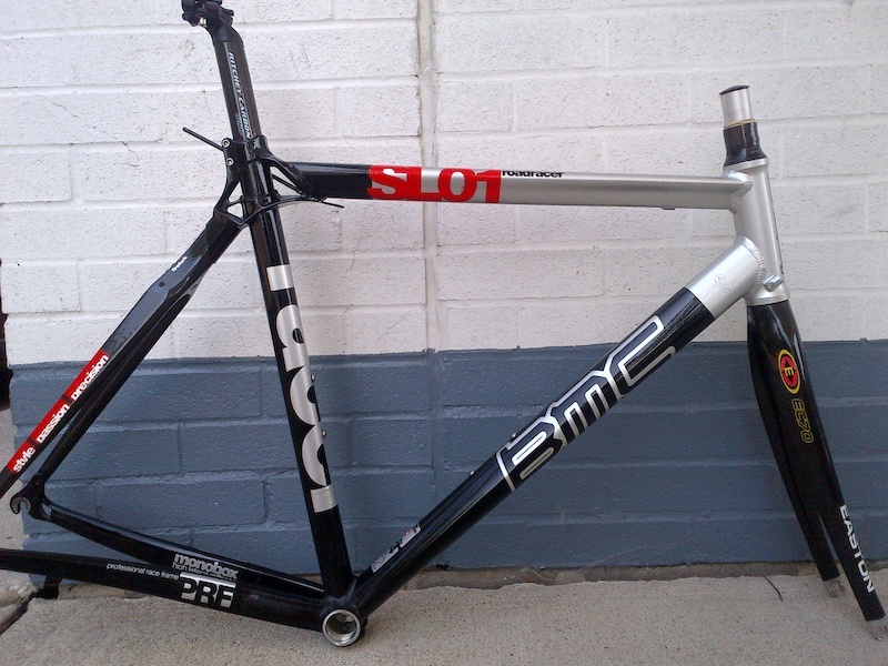 2007 BMC SL01 Road Racer Frame, 54cm. Near immaculate. For Sale