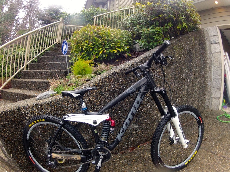 2010 Kona Stinky Deluxe Small For Sale