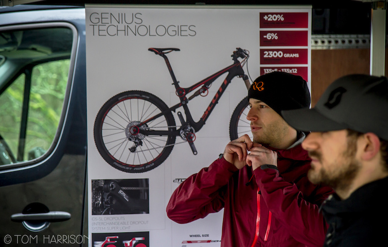 Pioneer Scott Syncros - Team Introduction - Pinkbike