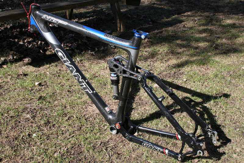 Giant NRS Air with Fox RP23 M/L - Carbon frame For Sale