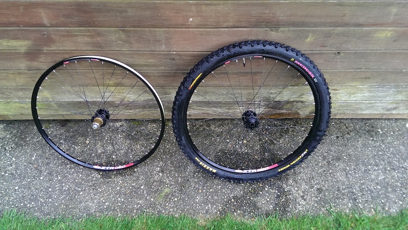 2012 Hope Pro 2 w/ Crest 26" Rims. Tubeless. Great Condition For Sale