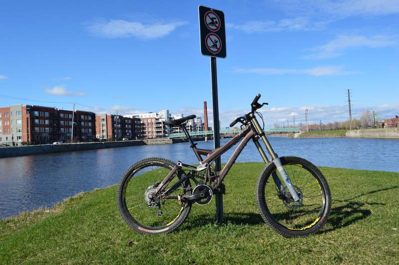 2006 Specialized Demo 9 Pro "PRICE DROP" For Sale