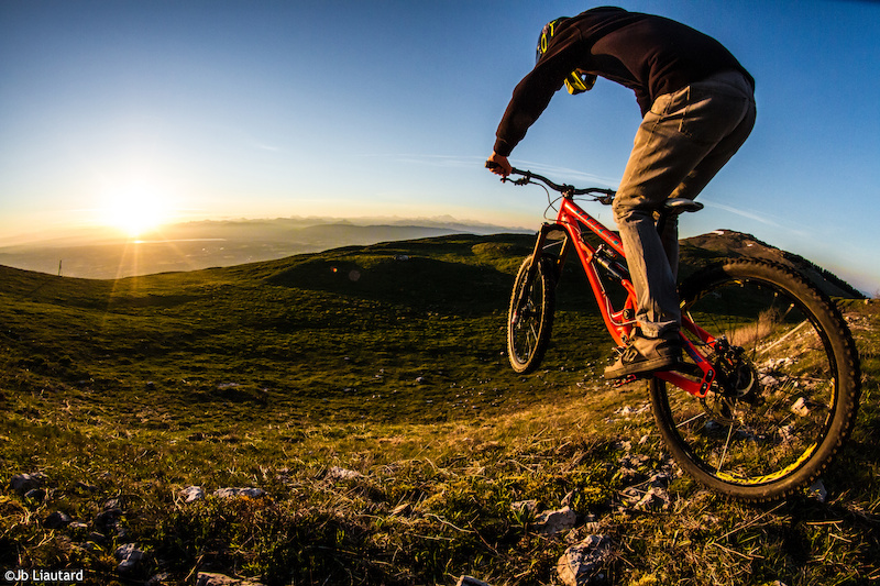 Video: A Season with Olivier Cuvet & his Banshee Darkside by JbLiautard ...