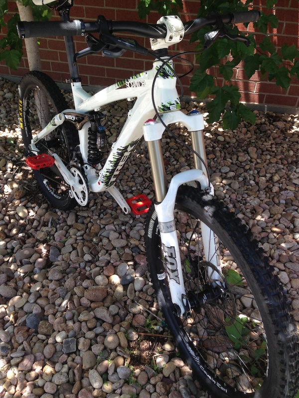 2010 Downhill Bike - Trek Scratch 7 For Sale
