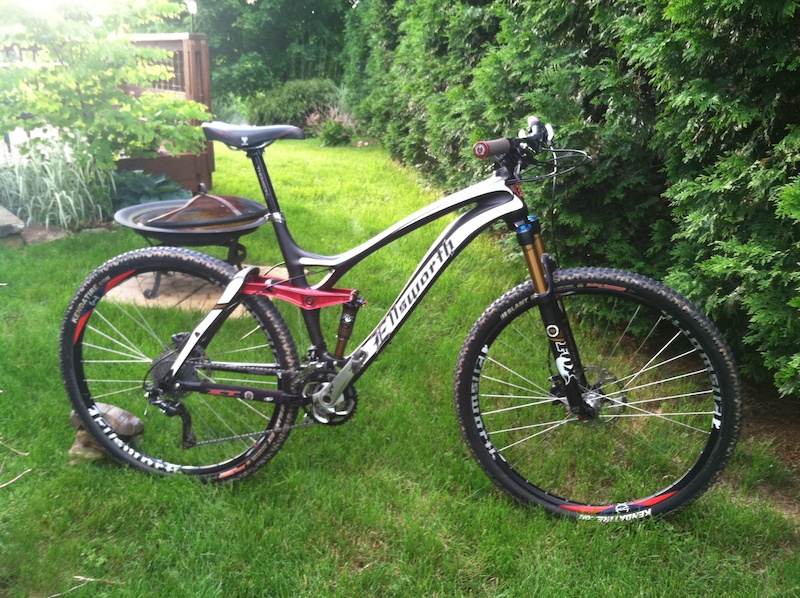 2013 FRAME - Ellsworth Evolve CARBON 29er Large Fox CTD Kashima For Sale