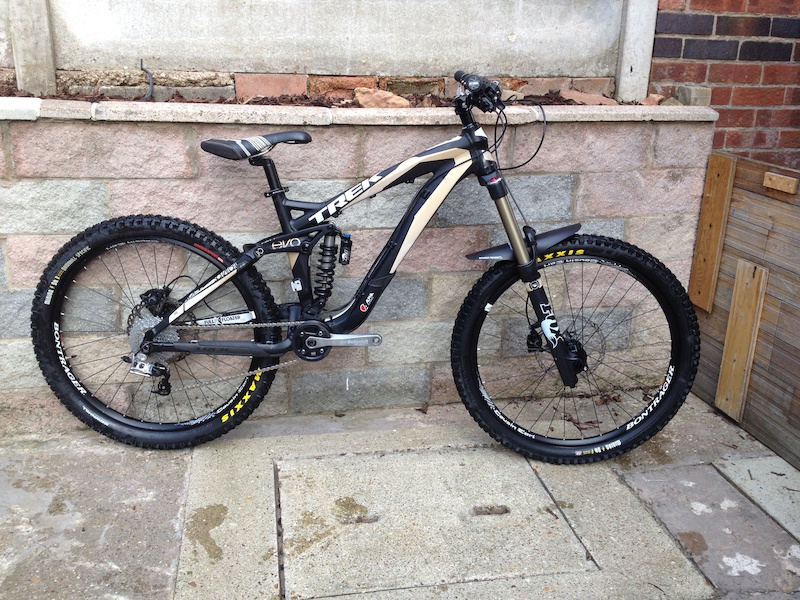 2012 Trek Scratch 8 - Upgraded - excellent condition PRICE DROP For Sale