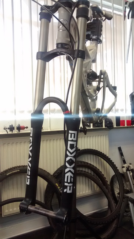2006 Boxxer RACE 180mm travel dual crown forks For Sale