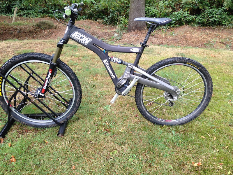 ~2001 Ellsworth Aeon Isis For Sale