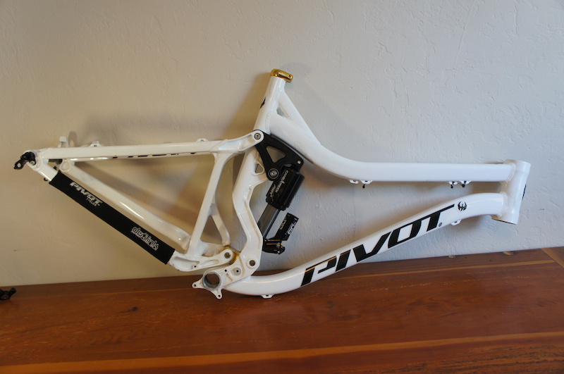 2014 Pivot Firebird Frame 27.5 DROPPED PRICE! For Sale