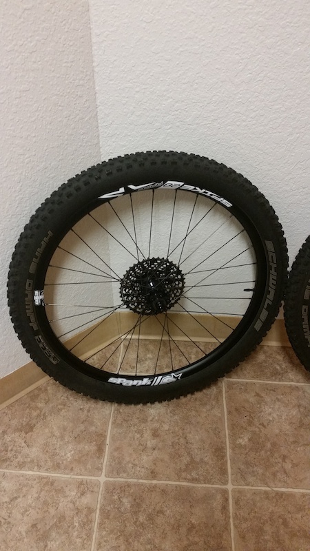 2014 Hope EVO pro 2 XD hubs/ Spank Race 28 rims Hans Dampf Tires For Sale