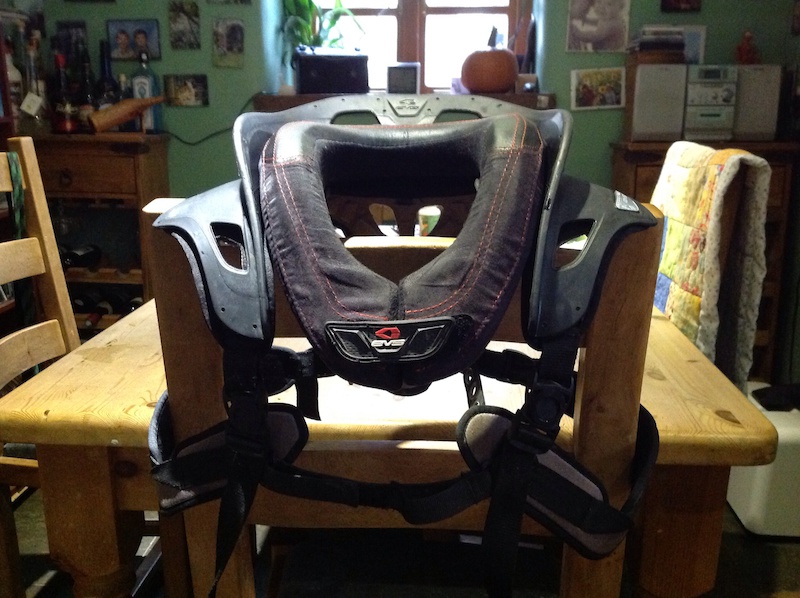 EVS Neck brace For Sale