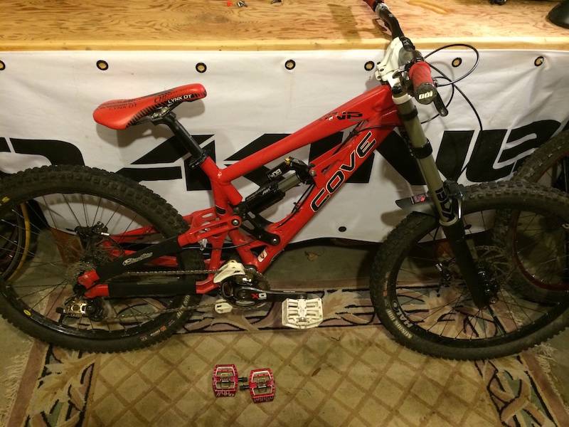 Cove Shocker DH *Custom Race Ready Build* For Sale