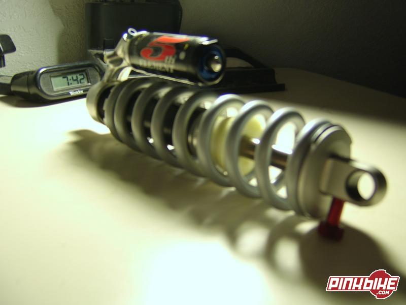 NEW Progressive 5th Element 9.5"x 3" shock 5 way For Sale