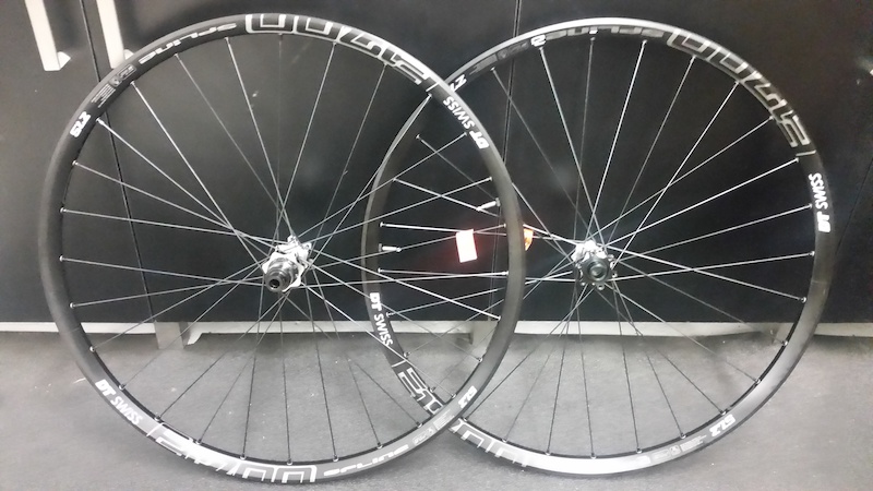 2015 DT Swiss E1700 Spline 2 Wheel Set (XD) For Sale