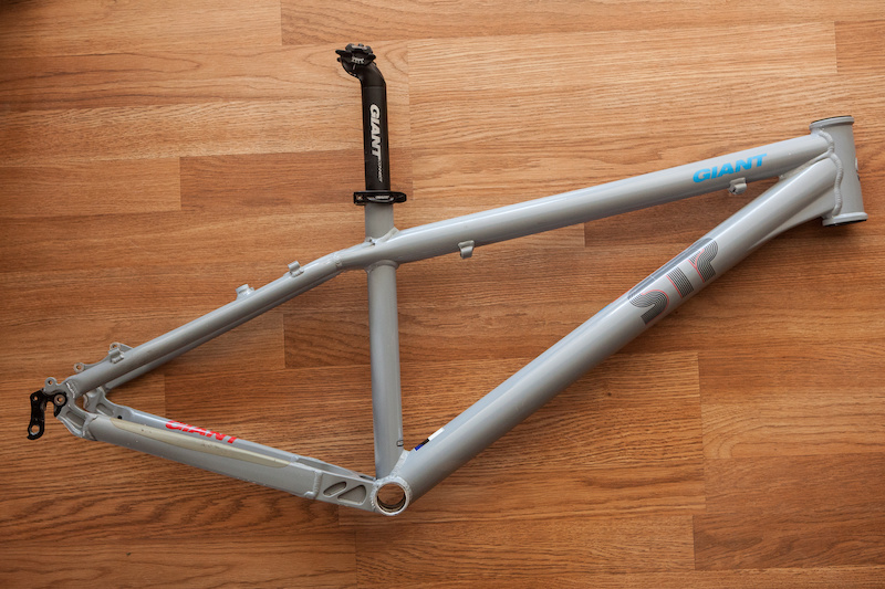 2009 Giant STP size large frame For Sale