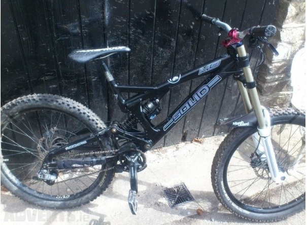 2010 Solid M9 Downhill Bike – Size Large For Sale