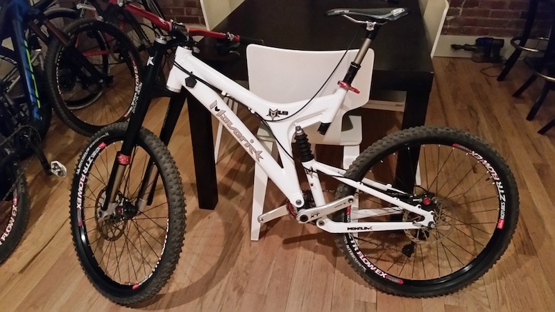 Custom Medium Maverick ML8 High End Build For Sale