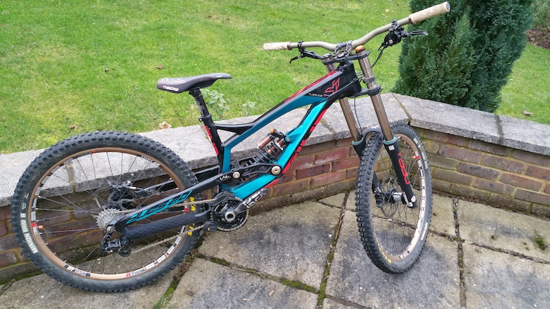 2014 YT industries Tues 2.0 pro For Sale