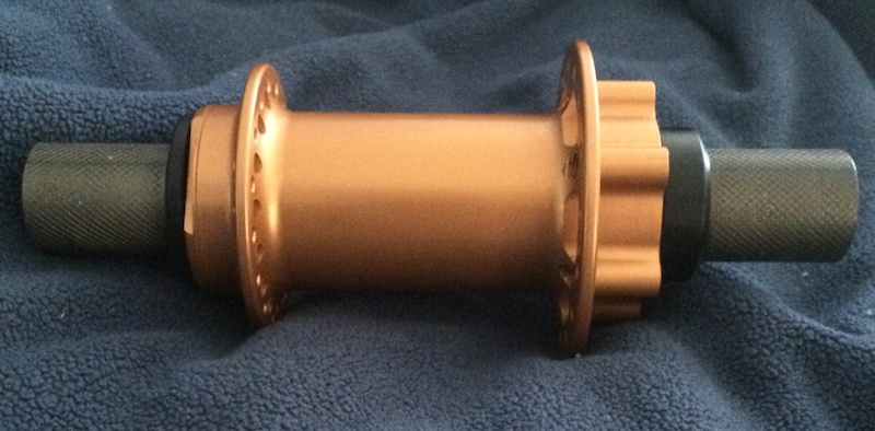 Maverick 24/7 duc32 front hub NEW For Sale