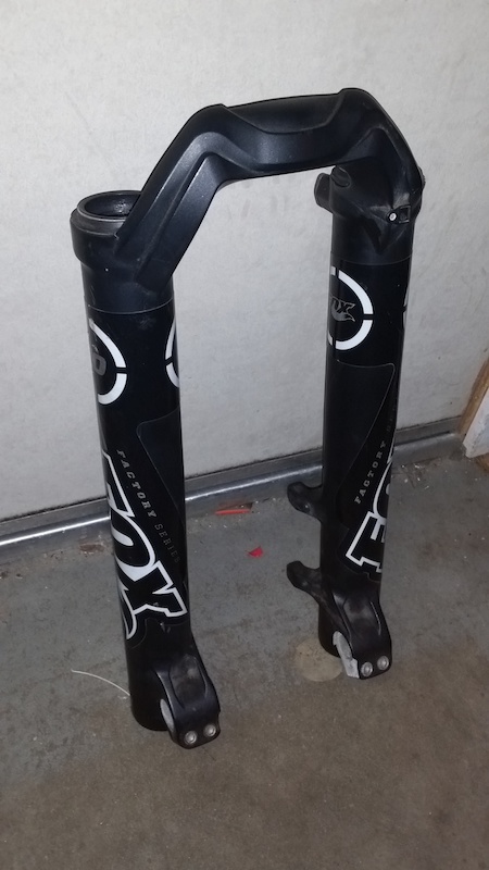 2015 Fox 40 air LOWERS and SEALS - LIKE NEW ! For Sale