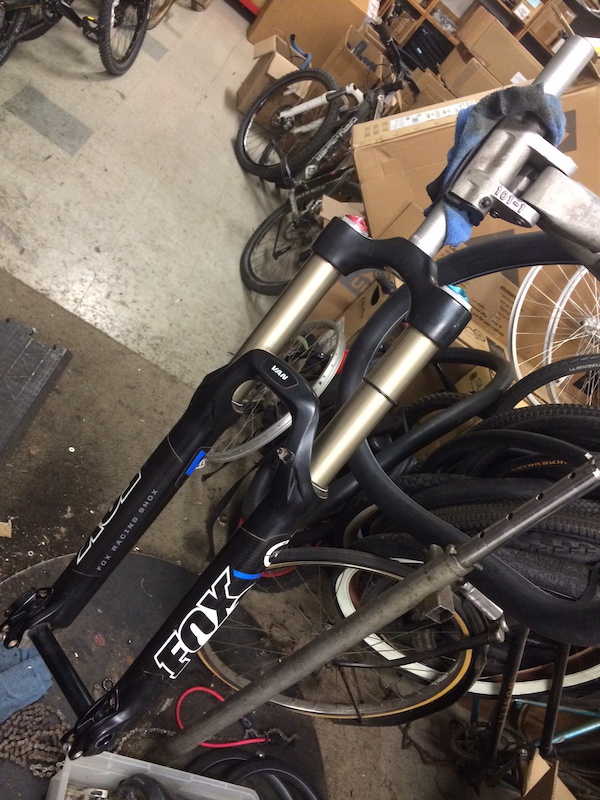 2009 Fox 36 van r For Sale