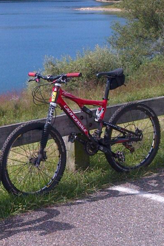 2010 NEW PRICE *Made in USA* Cannondale RZ 140 Carbon 2 For Sale