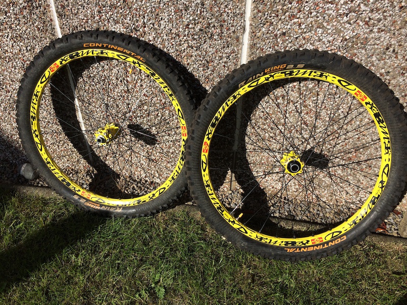 Mavic Deemax ultimate wheel set For Sale