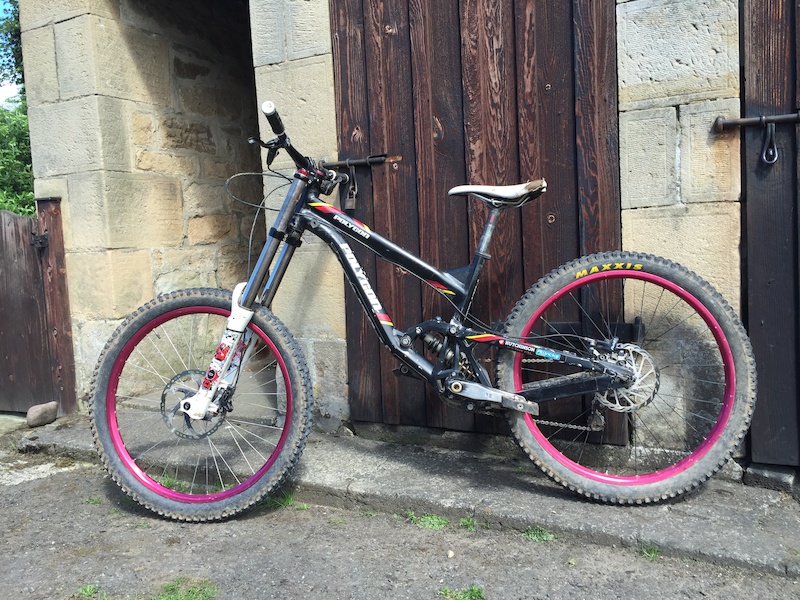 2013 Polygon colossus DHX bike For Sale