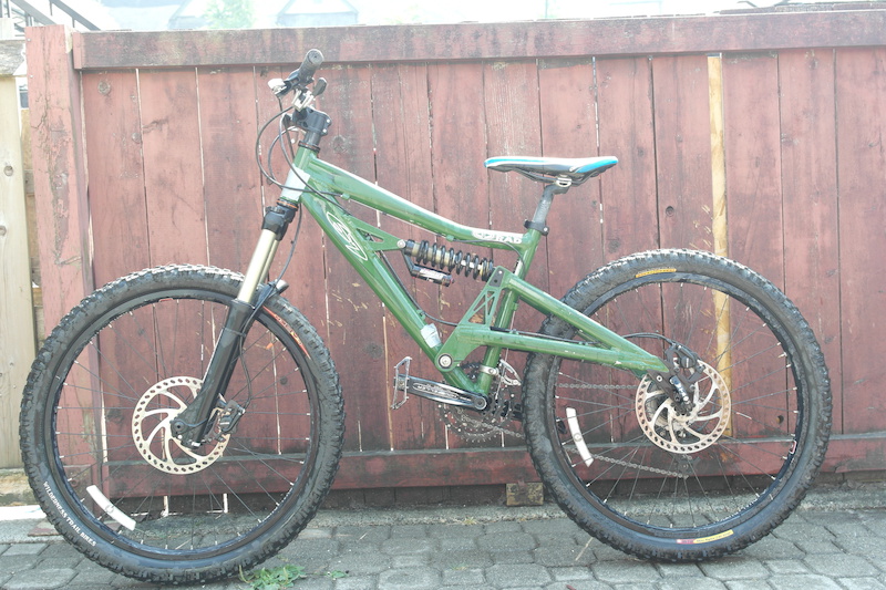 2004 Weyless 67 FR For Sale